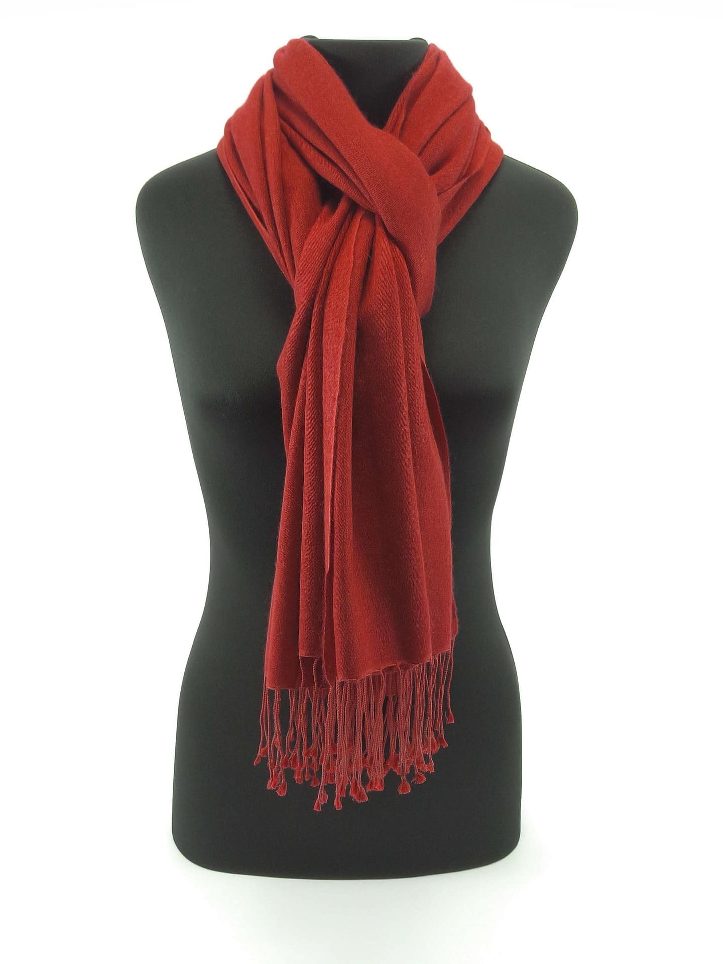 Women's Cashmere Scarves and Stoles. The Versatile Fashion Accessory